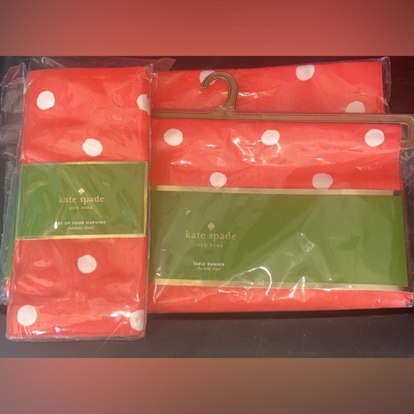 kate spade | Dining | Nwt Kate Spade Hot Coral White Polka Dot Napkin ...